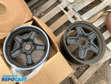 Repocast.com® | (2) used Chevrolet HHR 5-lug 18” rims
