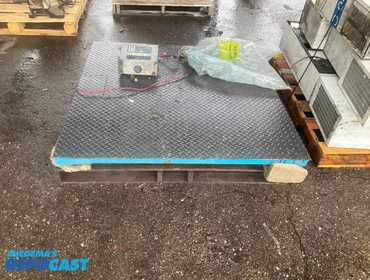 Repocast.com® | Good, used 10,000 capacity 4’x4’...