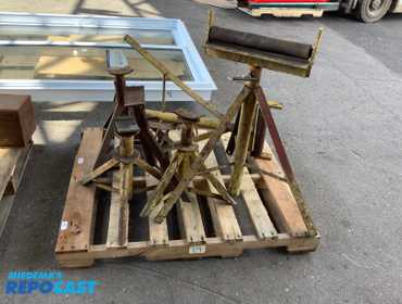 Repocast.com® | Lot of (6) Adjustable Height Stands...