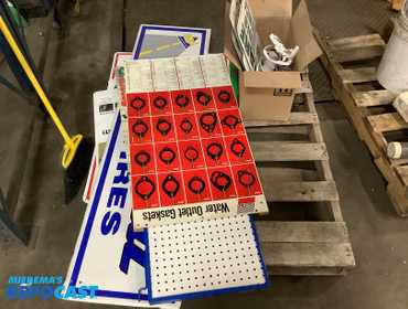 Repocast.com® | Lot of miscellaneous auto themed signs...