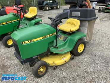 Repocast.com® | John Deere 130 Riding Lawn Mower