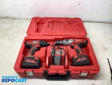 Repocast.com® | Lot of (1) Milwaukee drill set (serial...