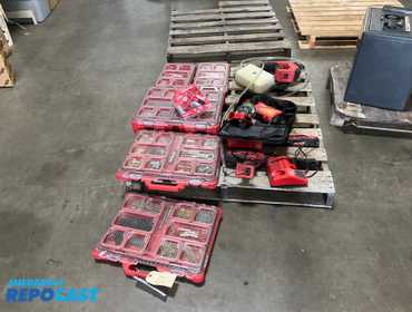 Repocast.com® | (5) Milwaukee pack out cases with some...