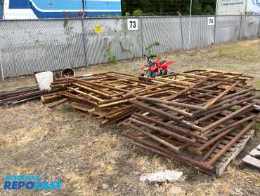 Repocast.com® | 4 skids of metal scaffolding