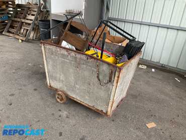 Repocast.com® | (1) Rolling Wooden Crate (damaged)...