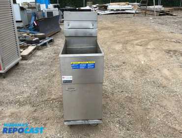 Repocast.com® | Pitco fryer 35lbs. Model: 35C+,...
