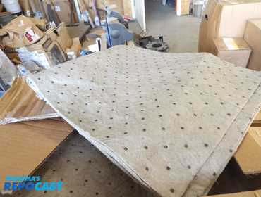 Repocast.com® | Lot of (200) Condor; absorbent pads,...