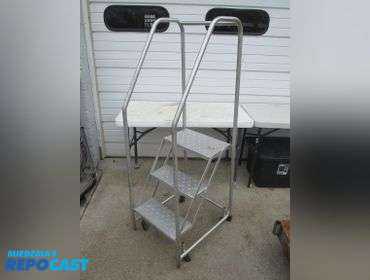 Repocast.com® | Rolling 3 step ladder. Top step is 29"...