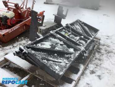 Repocast.com® | (1) Anthony tuck under truck lift gate