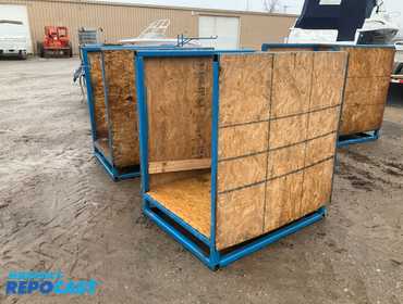 Repocast.com® | Lot of (2) three sided metal frame...