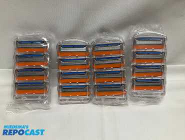 Repocast.com® | Lot of (16) New Universal Razor Heads ...
