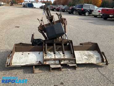 Repocast.com® | 8'4"x28" Snow Plow with mount and...