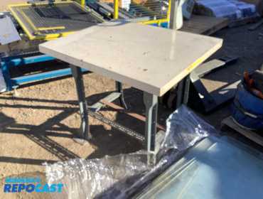 Repocast.com® | Metal frame work table, 32”x3’x30”
