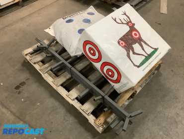 Repocast.com® | Lot of (2) archery targets and tree...