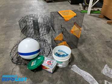 Repocast.com® | Lot of miscellaneous nets and traps...