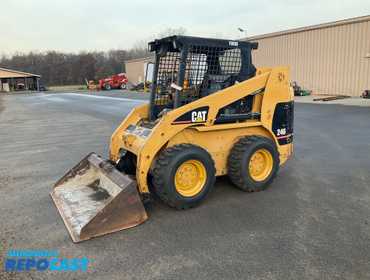 Repocast.com® | 2002 Caterpillar 246 Skid Steer Loader