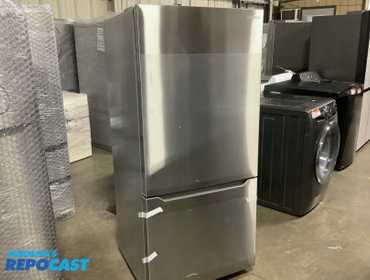 Repocast.com® | Insignia NS-RBM18SS0 19 Cu. Ft....