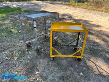 Repocast.com® | LOT OF 2 PORTABLE SHOP CARTS