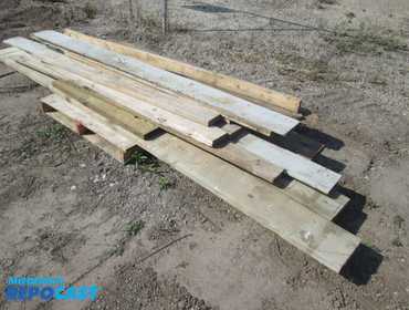 Repocast.com® | 1 pallet of assorted reclaimed lumber,...