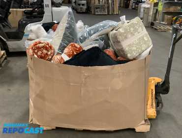Repocast.com® | Gaylord Skid Lot of Bedding,...