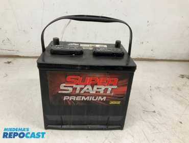 Repocast.com® | Lot of (1) Super Start Premium Car...