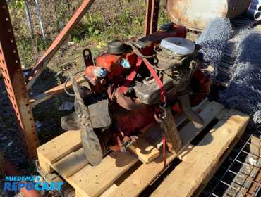 Repocast.com® | Chevrolet 250 Engine w/ a Offenhauser...