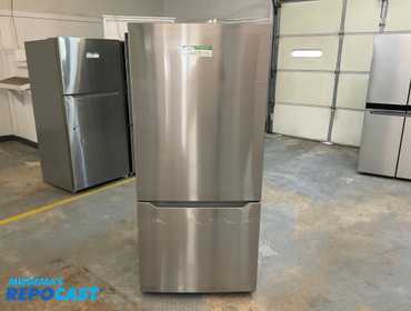 Repocast.com® | Insignia NS-RBM18SS0-Refrigerator/Freezer