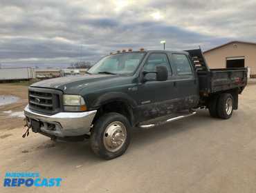 Repocast.com® | 2004 Ford F-450 Crew Cab Flatbed 2WD