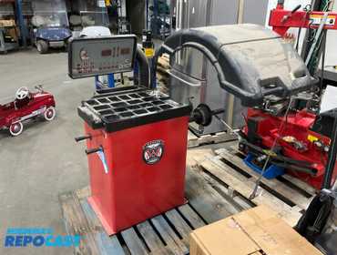 Repocast.com® | Weaver W-957-40 Computer Wheel Balancer