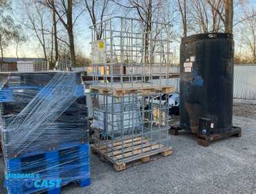 Repocast.com® | IBC Cages, Metal Cage frame with wood...