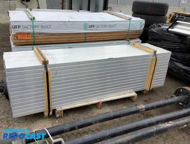 Repocast.com® | Skid Lot of (78) Metal Posts Measuring...