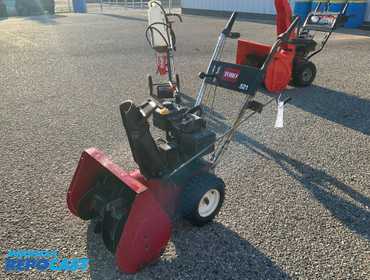 Repocast.com® | Toro 38052- Gas Snow Blower Snowblower