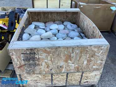Repocast.com® | Pallet of Fire Place/Decorative stone...