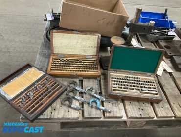 Repocast.com® | Lot of misc. gauge blocks, micrometers...