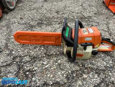 Repocast.com® | Stihl 021 chainsaw, runs and operates