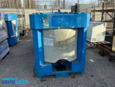 Repocast.com® | Blue industrial spider tank measuring...