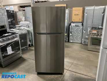 Repocast.com® | Insignia NS-RTM18SS2 Top-Freezer...