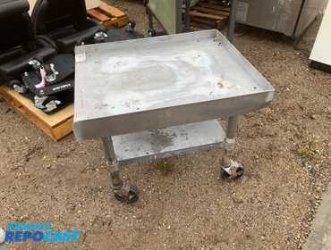 Repocast.com® | Lot of (1) Equip meat Stand 24'x 30"