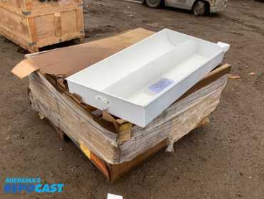 Repocast.com® | Lot of (6) Dualite UFO-3AW light fixtures