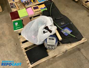 Repocast.com® | Lot of assorted, children’s bow, radio...