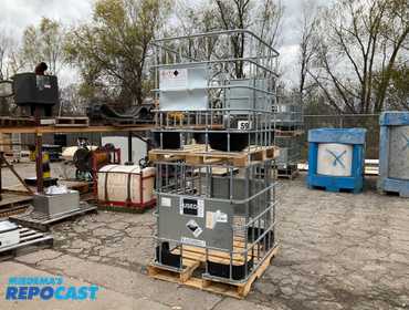 Repocast.com® | Lot of (2) tote cages. Approximately...