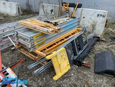 Repocast.com® | Skid of scaffolding 17-1/2”x68”...