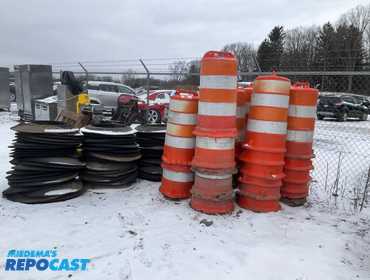 Repocast.com® | 36 Construction Barrels with bases (2)...