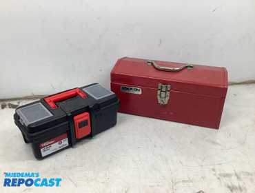 Repocast.com® | Lot of one Hyper tough 13-Inch toolbox...