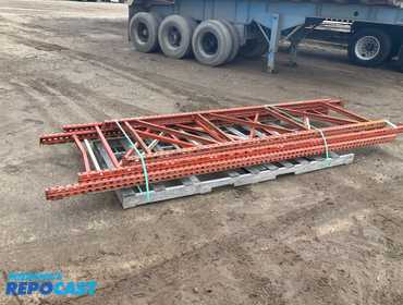 Repocast.com® | Lot of tear drop pallet rack uprights...