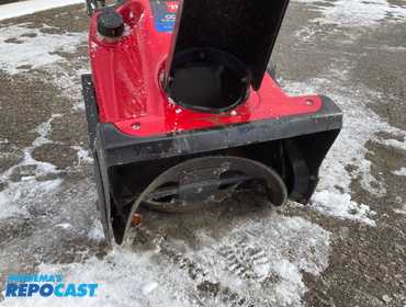 Repocast.com® | Toro 38518 Self-Propelled Snowblower