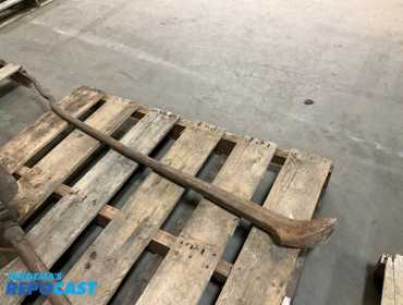 Repocast.com® | Railroad spike puller.