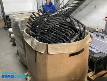 Repocast.com® | Gaylord of XLR Boost 79 RV hand assists