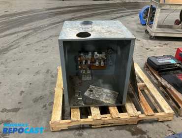 Repocast.com® | Square D busway plug in tap box.