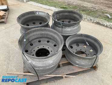 Repocast.com® | (7) Used Aluminum 22.5” Semi Wheels,...